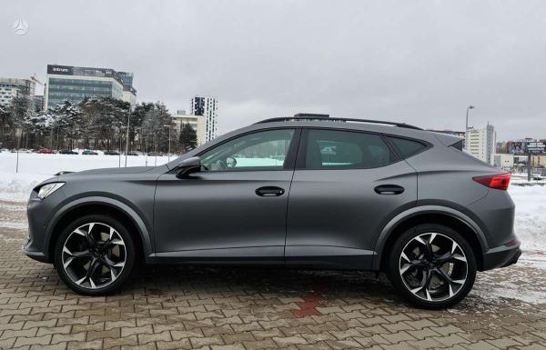 Pelēks Cupra Formentor 2021 Viļņa, ar dzinēja tilpumu 1.98 L un nobraukumu 125 tūkst. km par 24900 €, foto 7 vietnē AUTOMOTO.COM.LV
