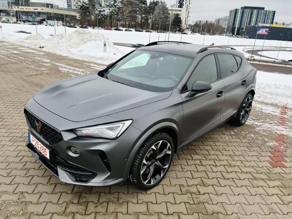 Pelēks Cupra Formentor 2021 Viļņa, ar dzinēja tilpumu 1.98 L un nobraukumu 125 tūkst. km par 24900 €, foto 10 vietnē AUTOMOTO.COM.LV