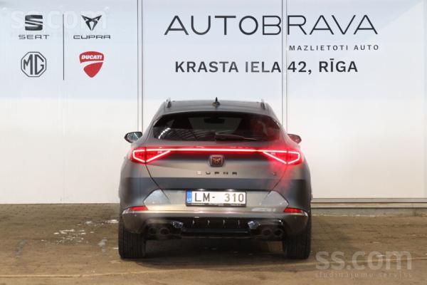 Pelēks Cupra Formentor 2021 Rīga, ar dzinēja tilpumu 2.00 L un nobraukumu 66 tūkst. km par 27490 €, foto 7 vietnē AUTOMOTO.COM.LV