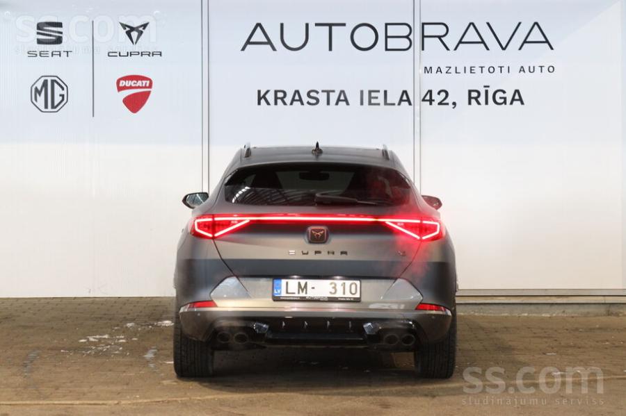 Pelēks Cupra Formentor 2021 Rīga, ar dzinēja tilpumu 2.00 L un nobraukumu 66 tūkst. km par 27490 €, foto 7 vietnē AUTOMOTO.COM.LV