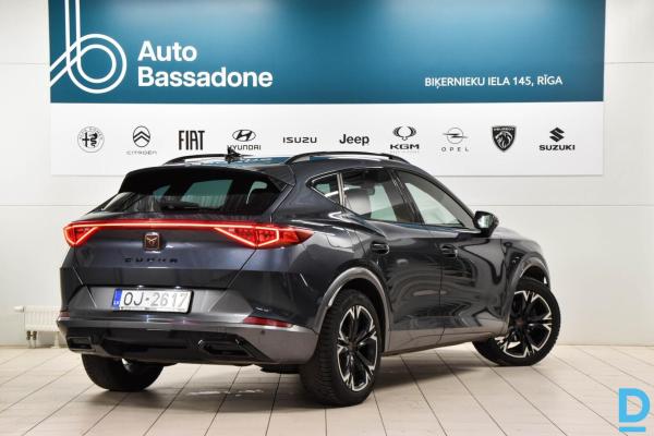 Pelēks Cupra Formentor 2021 Rīga, ar dzinēja tilpumu 1.50 L un nobraukumu 167 tūkst. km par 19690 €, foto 2 vietnē AUTOMOTO.COM.LV