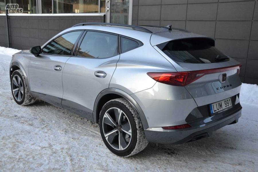 Pelēks Cupra Formentor 2021 Viļņa, ar dzinēja tilpumu 1.50 L un nobraukumu 62 tūkst. km par 22000 €, foto 5 vietnē AUTOMOTO.COM.LV