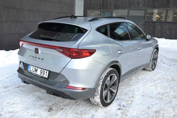 Pelēks Cupra Formentor 2021 Viļņa, ar dzinēja tilpumu 1.50 L un nobraukumu 62 tūkst. km par 22000 €, foto 7 vietnē AUTOMOTO.COM.LV