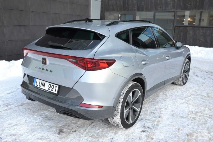 Pelēks Cupra Formentor 2021 Viļņa, ar dzinēja tilpumu 1.50 L un nobraukumu 62 tūkst. km par 22000 €, foto 7 vietnē AUTOMOTO.COM.LV