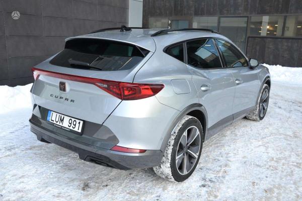 Pelēks Cupra Formentor 2021 Viļņa, ar dzinēja tilpumu 1.50 L un nobraukumu 62 tūkst. km par 22000 €, foto 6 vietnē AUTOMOTO.COM.LV