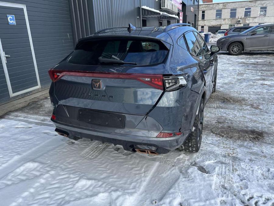 Grey Cupra Formentor 2021 in Alytus, with an engine capacity of 1.40 L and mileage of 103 thousand km for 12300 €, photo 6 on AUTOMOTO.COM.LV