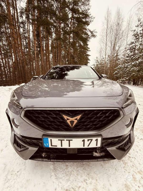 Pelēks Cupra Formentor 2021 Viļņa, ar dzinēja tilpumu 2.00 L un nobraukumu 170 tūkst. km par 22900 €, foto 3 vietnē AUTOMOTO.COM.LV