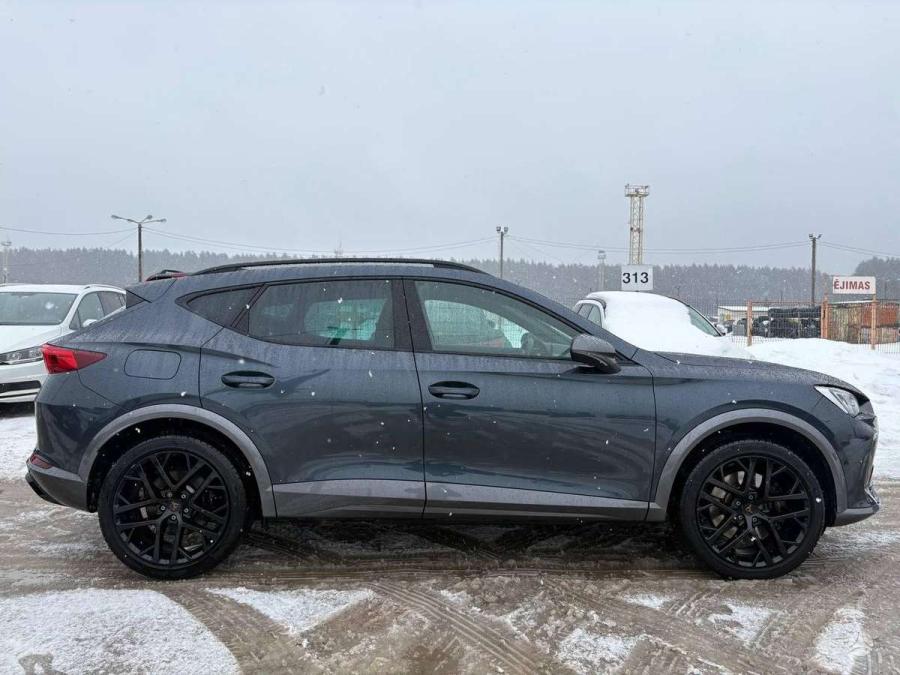 Pelēks Cupra Formentor 2021 Viļņa, ar dzinēja tilpumu 1.40 L un nobraukumu 86 tūkst. km par 23500 €, foto 5 vietnē AUTOMOTO.COM.LV