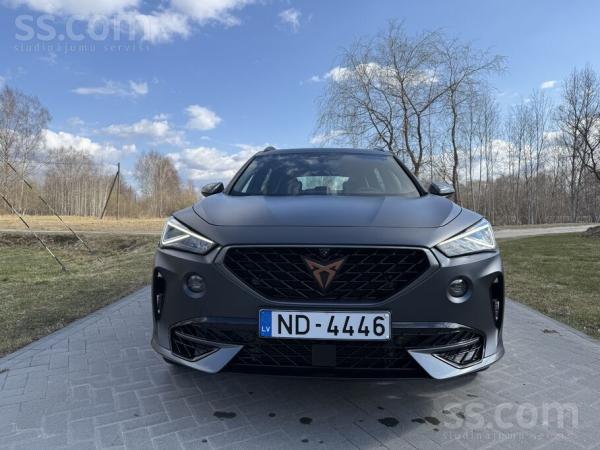 Pelēks Cupra Formentor 2021 Jelgava, ar dzinēja tilpumu 2.00 L un nobraukumu 64 tūkst. km par 27800 €, foto 3 vietnē AUTOMOTO.COM.LV