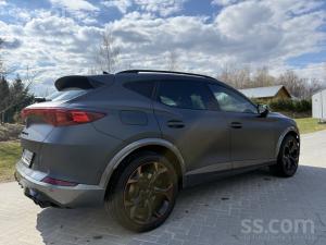 Pelēks Cupra Formentor 2021 Jelgava, ar dzinēja tilpumu 2.00 L un nobraukumu 64 tūkst. km par 27800 €, foto 7 vietnē AUTOMOTO.COM.LV