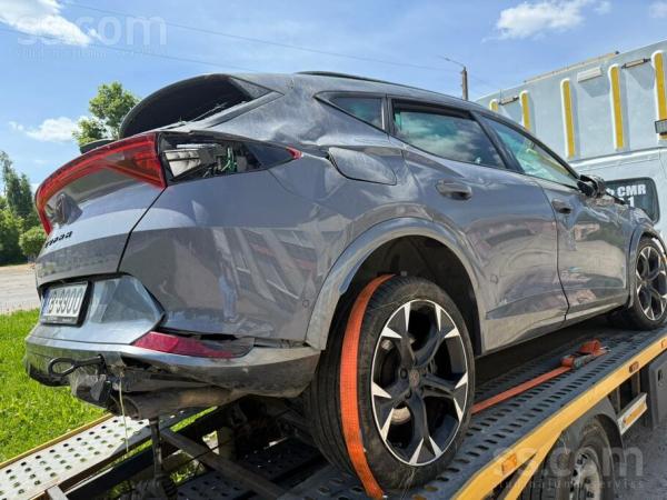 Grey Cupra Formentor 2021 in Riga, with an engine capacity of 2.00 L and mileage of 93 thousand km for 6000 €, photo 6 on AUTOMOTO.COM.LV