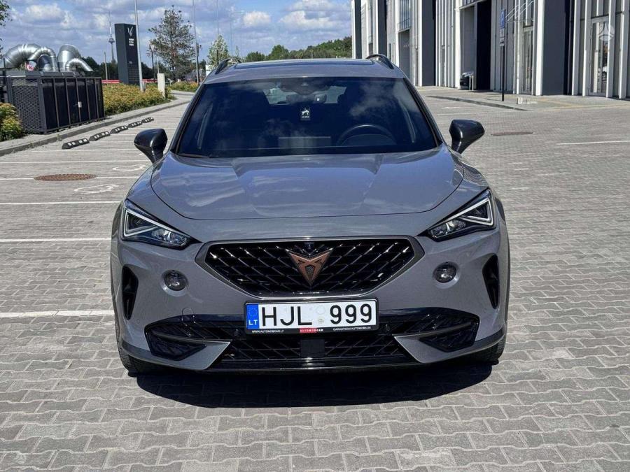 Grey Cupra Formentor 2021 in Vilnius, with an engine capacity of 1.40 L and mileage of 67 thousand km for 24950 €, photo 3 on AUTOMOTO.COM.LV