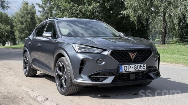 Grey Cupra Formentor 2021 in Riga, with an engine capacity of 2.00 L and mileage of 67 thousand km for 24500 €, photo 3 on AUTOMOTO.COM.LV