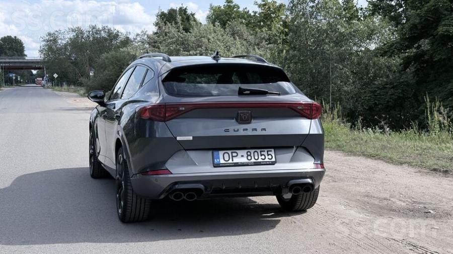 Grey Cupra Formentor 2021 in Riga, with an engine capacity of 2.00 L and mileage of 67 thousand km for 24500 €, photo 6 on AUTOMOTO.COM.LV