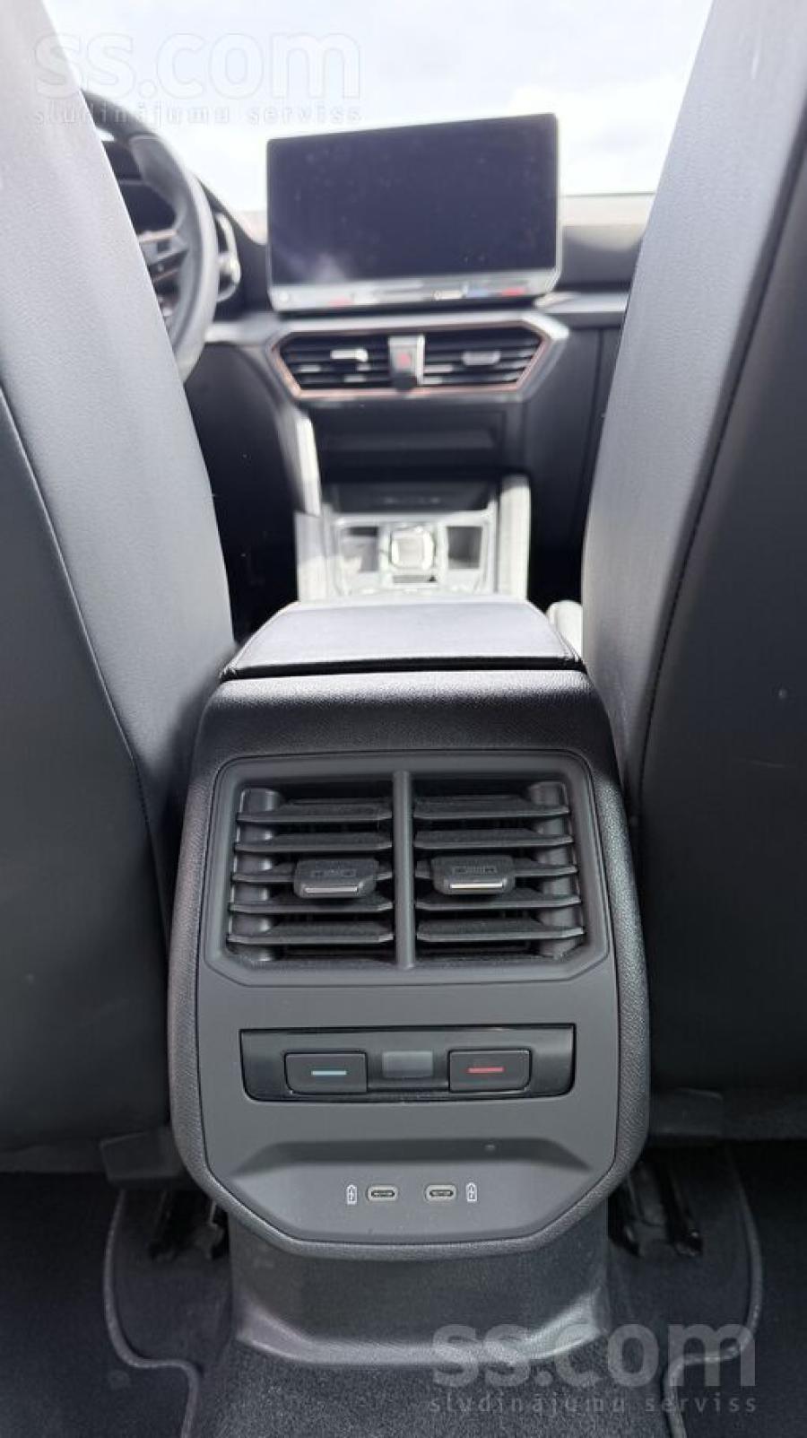 Grey Cupra Formentor 2021 in Riga, with an engine capacity of 2.00 L and mileage of 67 thousand km for 24500 €, photo 10 on AUTOMOTO.COM.LV