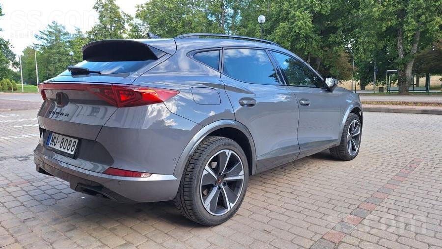 Grey Cupra Formentor 2021 in Talsi, with an engine capacity of 1.50 L and mileage of 44 thousand km for 22700 €, photo 4 on AUTOMOTO.COM.LV