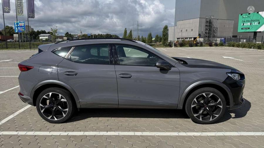 Grey Cupra Formentor 2021 in Kaunas, with an engine capacity of 1.97 L and mileage of 198 thousand km for 17500 €, photo 3 on AUTOMOTO.COM.LV
