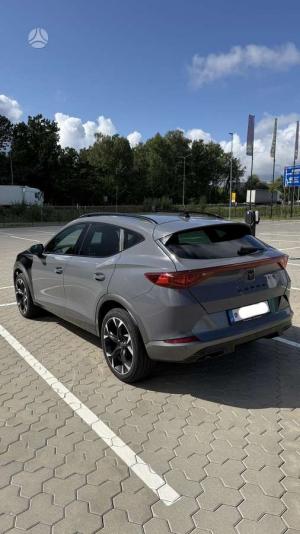 Grey Cupra Formentor 2021 in Kaunas, with an engine capacity of 1.97 L and mileage of 198 thousand km for 17500 €, photo 6 on AUTOMOTO.COM.LV