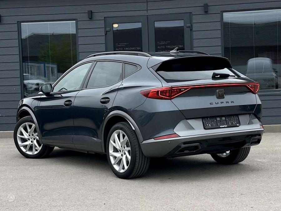 Grey Cupra Formentor 2021 in Siauliai, with an engine capacity of 1.40 L and mileage of 98 thousand km for 20700 €, photo 3 on AUTOMOTO.COM.LV