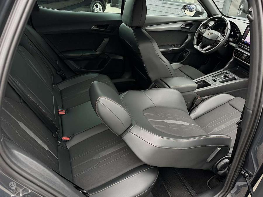 Grey Cupra Formentor 2021 in Siauliai, with an engine capacity of 1.40 L and mileage of 98 thousand km for 20700 €, photo 11 on AUTOMOTO.COM.LV
