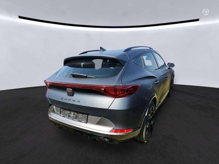 Grey Cupra Formentor 2021 in Vilnius, with an engine capacity of 1.40 L and mileage of 34 thousand km for 24600 €, photo 4 on AUTOMOTO.COM.LV