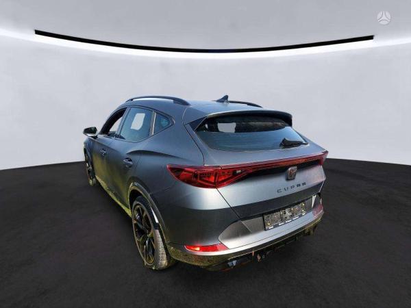 Pelēks Cupra Formentor 2021 Viļņa, ar dzinēja tilpumu 1.40 L un nobraukumu 34 tūkst. km par 24600 €, foto 5 vietnē AUTOMOTO.COM.LV
