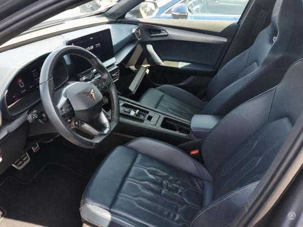 Pelēks Cupra Formentor 2021 Viļņa, ar dzinēja tilpumu 1.40 L un nobraukumu 34 tūkst. km par 24600 €, foto 6 vietnē AUTOMOTO.COM.LV