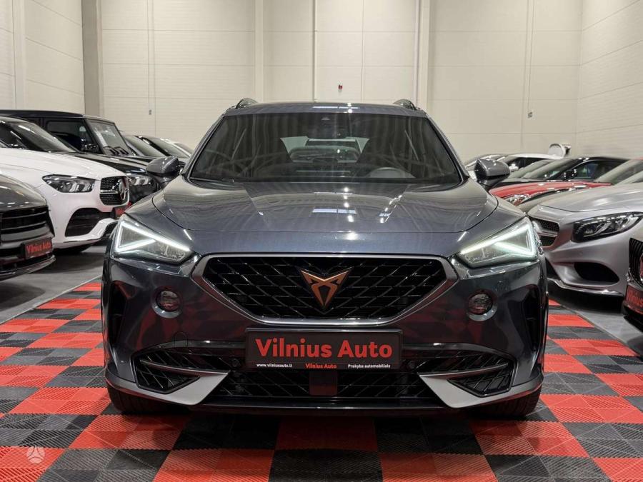 Серый Cupra Formentor 2021 в Вильнюс, объемом двигателя 2.00 л и пробегом 101 тыс. км за 23999 €, фото 3 на AUTOMOTO.COM.LV