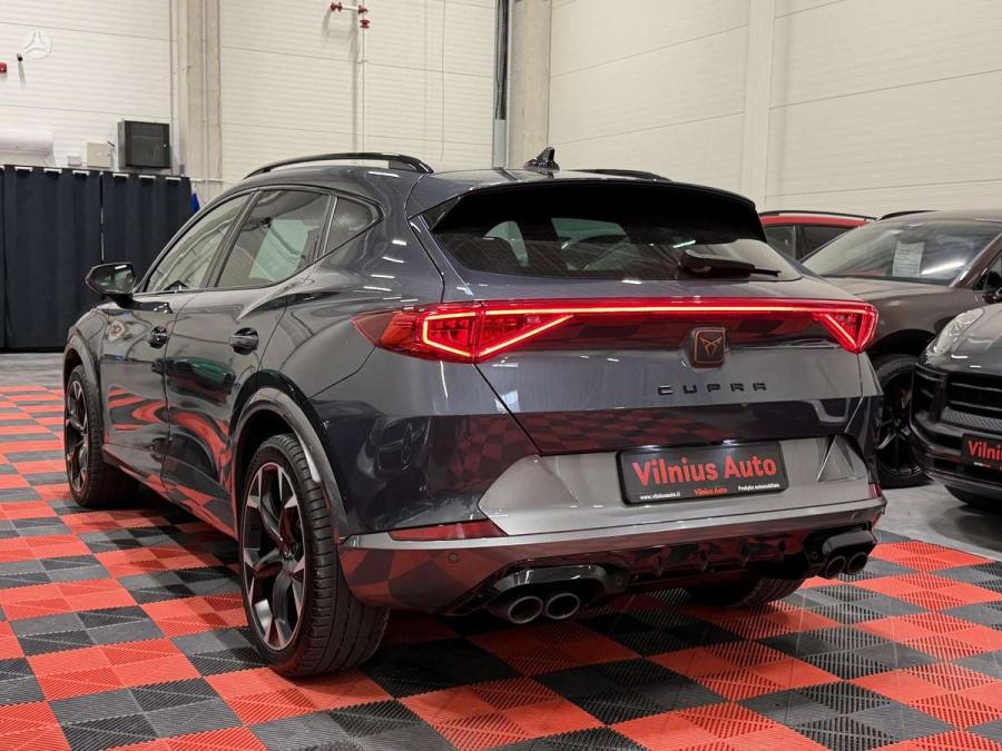 Серый Cupra Formentor 2021 в Вильнюс, объемом двигателя 2.00 л и пробегом 101 тыс. км за 23999 €, фото 7 на AUTOMOTO.COM.LV