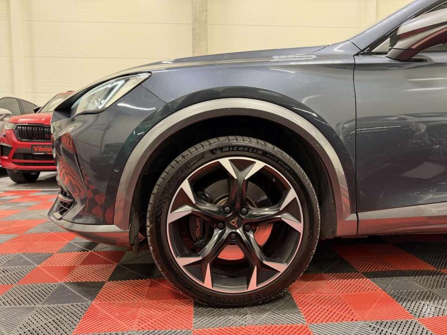 Серый Cupra Formentor 2021 в Вильнюс, объемом двигателя 2.00 л и пробегом 101 тыс. км за 23999 €, фото 8 на AUTOMOTO.COM.LV