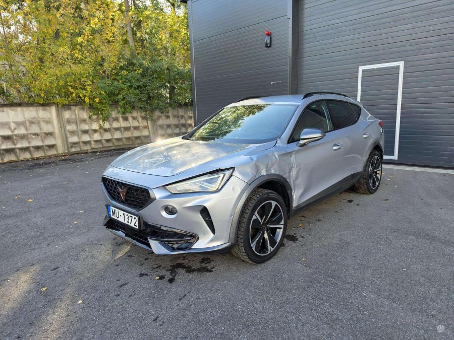 Grey Cupra Formentor 2021 in Kaunas, with an engine capacity of 1.50 L and mileage of 113 thousand km for 11500 €, photo 4 on AUTOMOTO.COM.LV