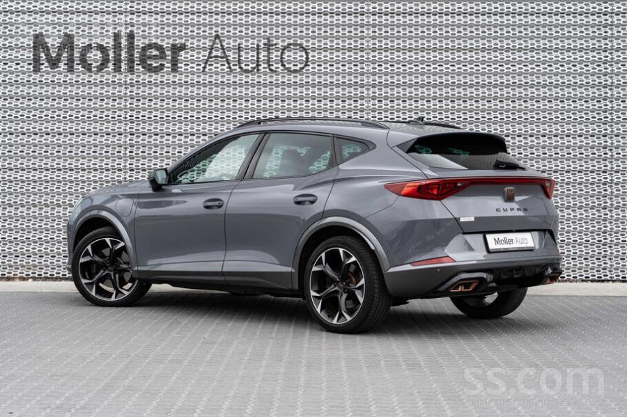Серый Cupra Formentor 2022 в Рига, объемом двигателя 1.40 л и пробегом 57 тыс. км за 27400 €, фото 3 на AUTOMOTO.COM.LV