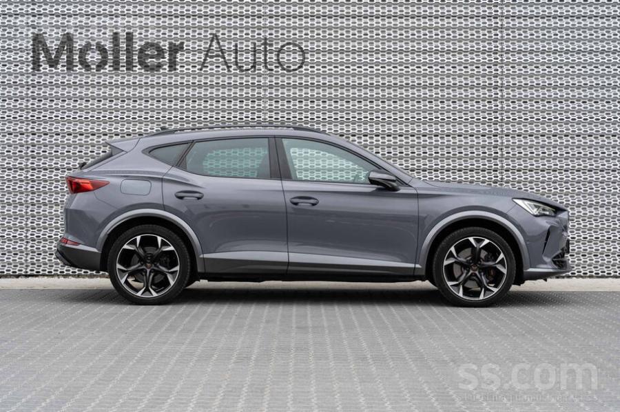 Серый Cupra Formentor 2022 в Рига, объемом двигателя 1.40 л и пробегом 57 тыс. км за 27400 €, фото 5 на AUTOMOTO.COM.LV