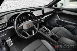 Серый Cupra Formentor 2022 в Рига, объемом двигателя 1.40 л и пробегом 57 тыс. км за 27400 €, фото 9 на AUTOMOTO.COM.LV
