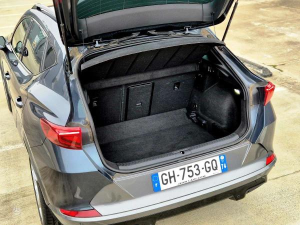 Серый Cupra Formentor 2022 в Вильнюс, объемом двигателя 1.50 л и пробегом 136 тыс. км за 20400 €, фото 11 на AUTOMOTO.COM.LV