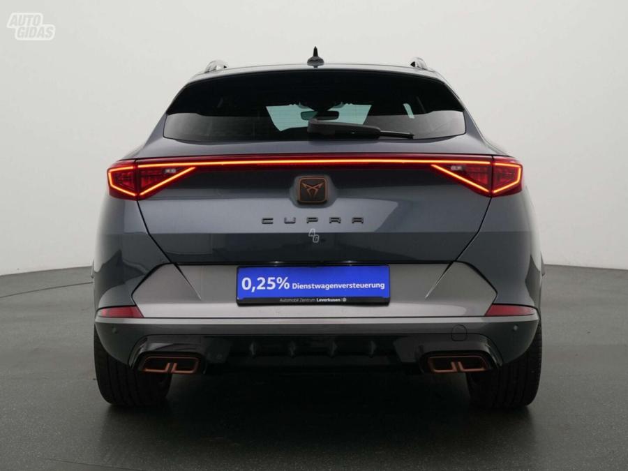 Pelēks Cupra Formentor 2022 Kauņa, ar dzinēja tilpumu 1.40 L un nobraukumu 36 tūkst. km par 27538 €, foto 4 vietnē AUTOMOTO.COM.LV