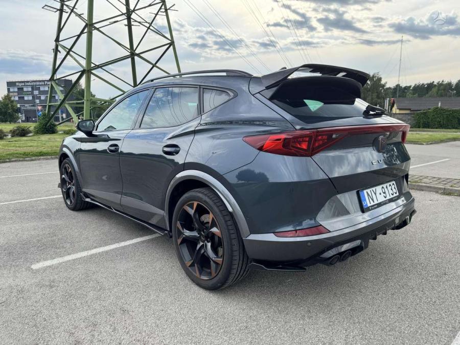 Grey Cupra Formentor 2022 in Riga, with an engine capacity of 1.98 L and mileage of 43 thousand km for 30900 €, photo 6 on AUTOMOTO.COM.LV