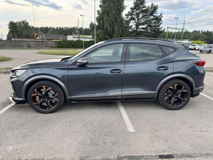 Grey Cupra Formentor 2022 in Riga, with an engine capacity of 1.98 L and mileage of 43 thousand km for 30900 €, photo 7 on AUTOMOTO.COM.LV