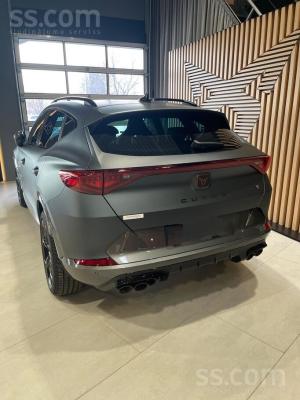 Pelēks Cupra Formentor 2022 Liepāja, ar dzinēja tilpumu 2.00 L un nobraukumu 66 tūkst. km par 29999 €, foto 2 vietnē AUTOMOTO.COM.LV