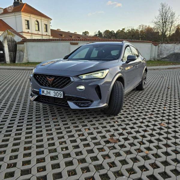 Pelēks Cupra Formentor 2022 Kauņa, ar dzinēja tilpumu 1.50 L un nobraukumu 67 tūkst. km par 24900 €, foto 1 vietnē AUTOMOTO.COM.LV