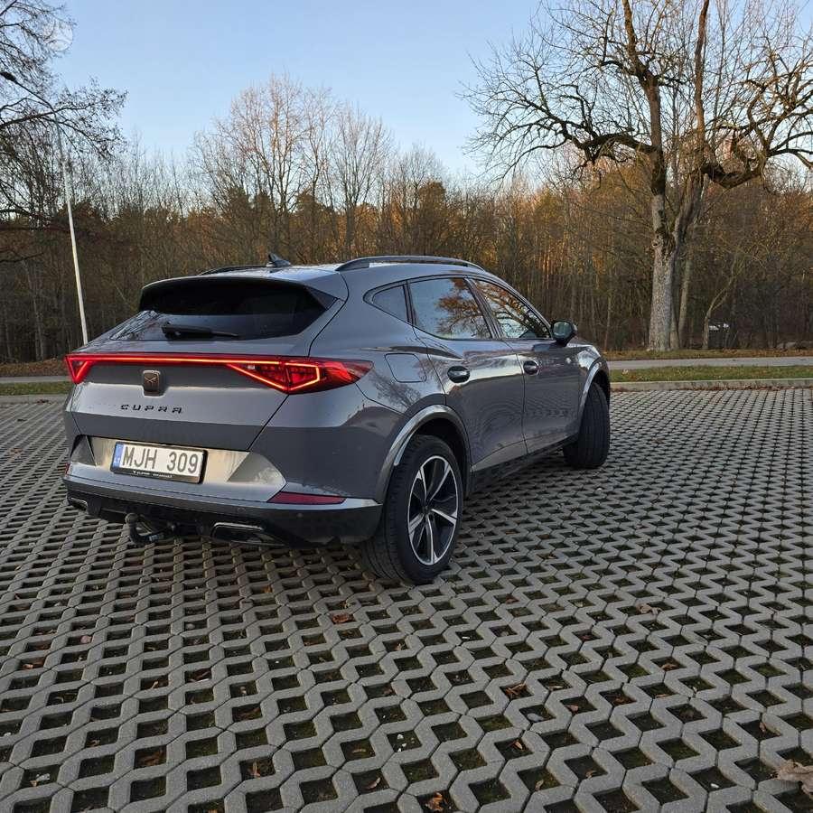 Серый Cupra Formentor 2022 в Каунас, объемом двигателя 1.50 л и пробегом 67 тыс. км за 24900 €, фото 4 на AUTOMOTO.COM.LV