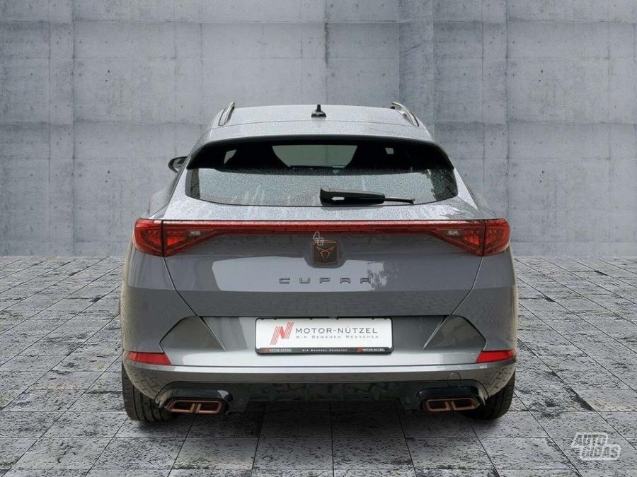 Серый Cupra Formentor 2022 в Каунас, объемом двигателя 1.40 л и пробегом 48 тыс. км за 29753 €, фото 5 на AUTOMOTO.COM.LV