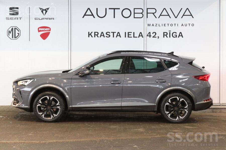 Pelēks Cupra Formentor 2022 Rīga, ar dzinēja tilpumu 2.00 L un nobraukumu 39 tūkst. km par 26490 €, foto 4 vietnē AUTOMOTO.COM.LV