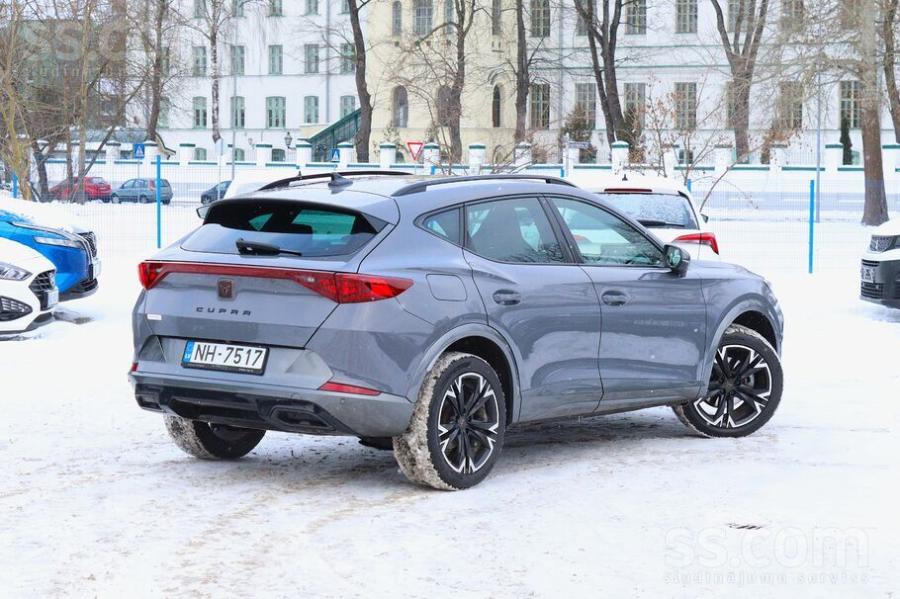Pelēks Cupra Formentor 2022 Rīga, ar dzinēja tilpumu 2.00 L un nobraukumu 39 tūkst. km par 26490 €, foto 33 vietnē AUTOMOTO.COM.LV
