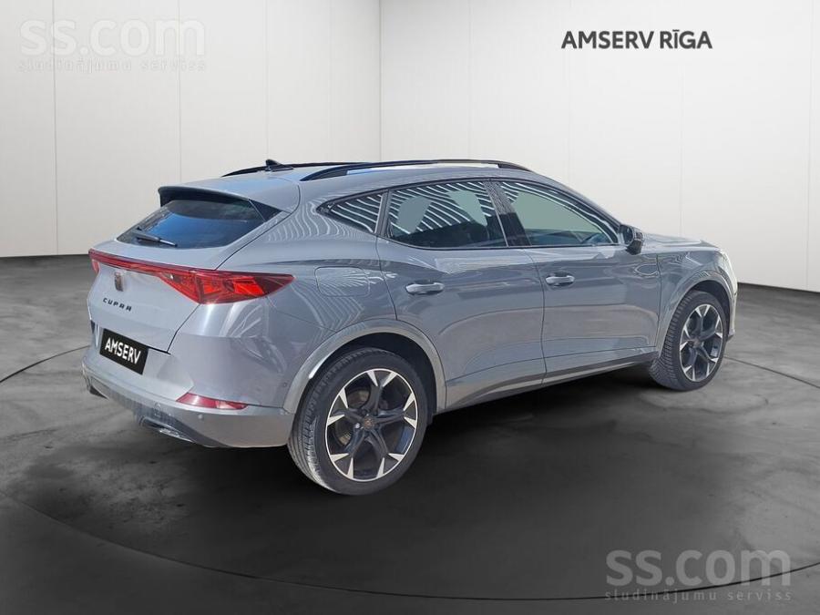 Серый Cupra Formentor 2022 в Рига, объемом двигателя 1.50 л и пробегом 143 тыс. км за 19700 €, фото 3 на AUTOMOTO.COM.LV