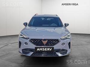 Серый Cupra Formentor 2022 в Рига, объемом двигателя 1.50 л и пробегом 143 тыс. км за 19700 €, фото 6 на AUTOMOTO.COM.LV