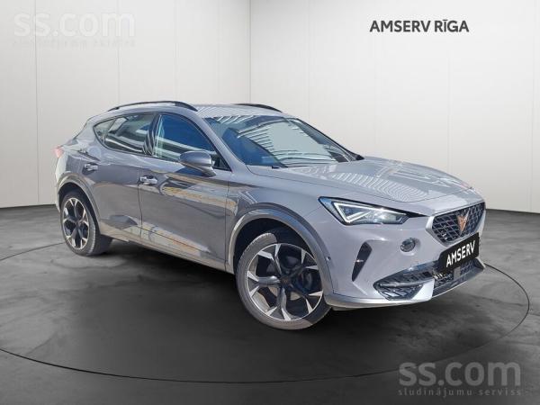 Серый Cupra Formentor 2022 в Рига, объемом двигателя 1.50 л и пробегом 143 тыс. км за 19700 €, фото 3 на AUTOMOTO.COM.LV