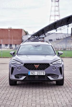 Pelēks Cupra Formentor 2022 Rīga, ar dzinēja tilpumu 2.00 L un nobraukumu 45 tūkst. km par 27300 €, foto  vietnē AUTOMOTO.COM.LV