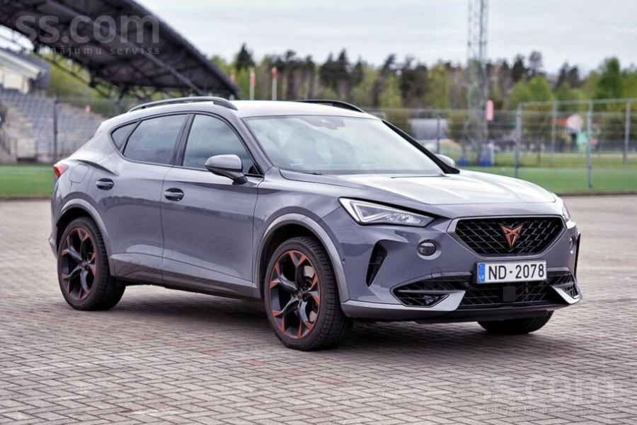 Pelēks Cupra Formentor 2022 Rīga, ar dzinēja tilpumu 2.00 L un nobraukumu 45 tūkst. km par 27300 €, foto 3 vietnē AUTOMOTO.COM.LV