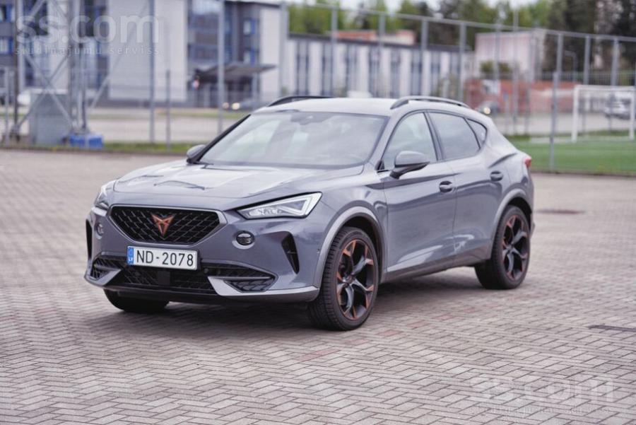 Pelēks Cupra Formentor 2022 Rīga, ar dzinēja tilpumu 2.00 L un nobraukumu 45 tūkst. km par 27300 €, foto 6 vietnē AUTOMOTO.COM.LV